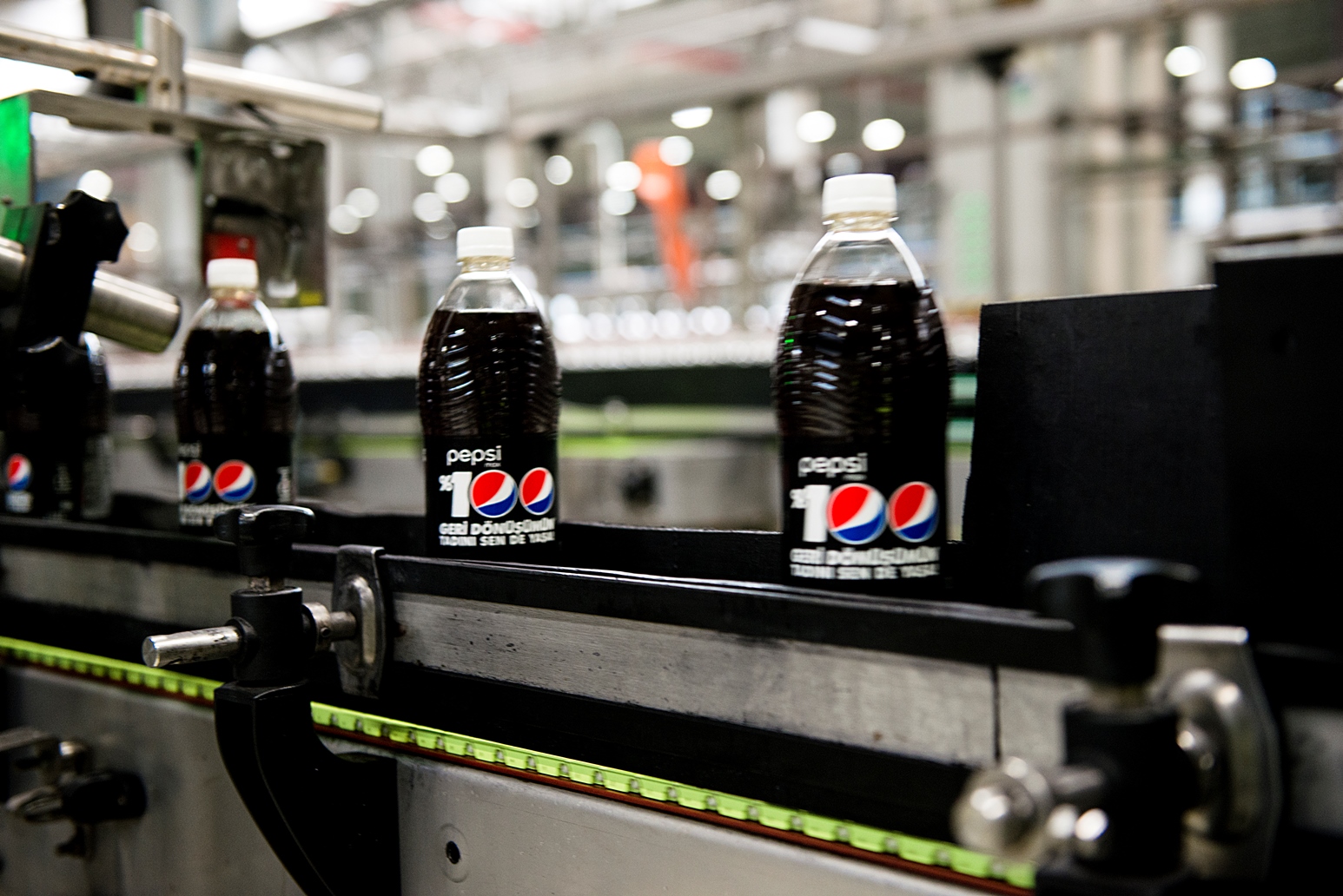 İçecek sektöründe ilk %100 geri dönüştürülmüş pet şişe Pepsi’den!